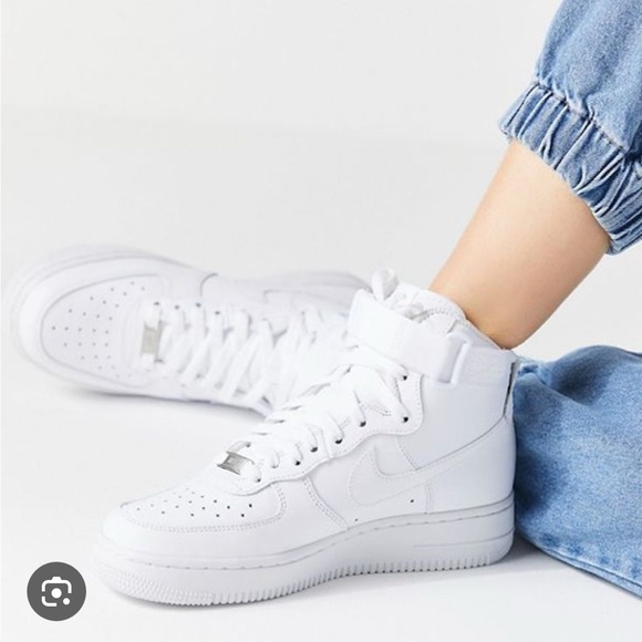 Nike | Shoes | Nike White Hightop Sneakers With Padded Collar | Poshmark